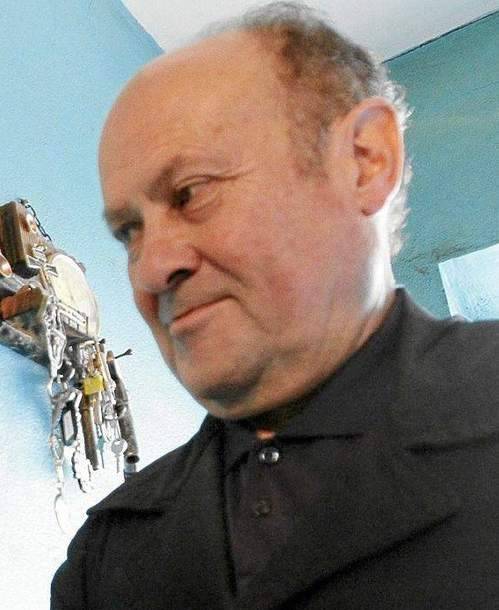 El Padre Calvo defiende el empleo de armas de fuego para impedir la ...