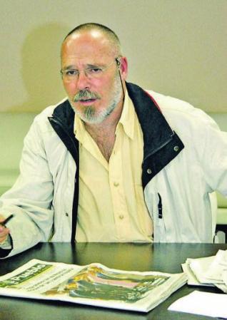 José Luis Navazo, escritor: “La estupidez europea no ve que los ...