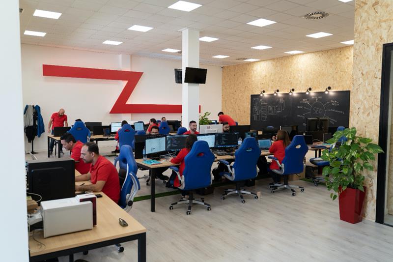 La alicantina Zataca Systems instaura la jornada semanal de 4 días ...